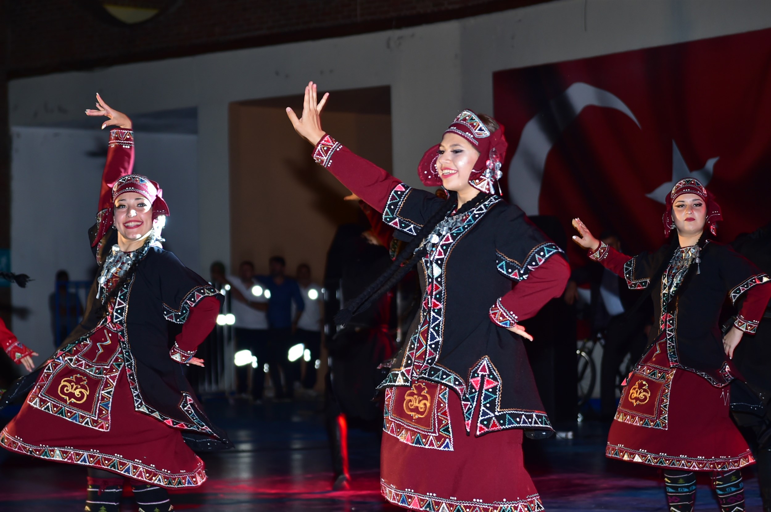 Kafkas Folklor Festivali başladı – Orhangazi Yaşam